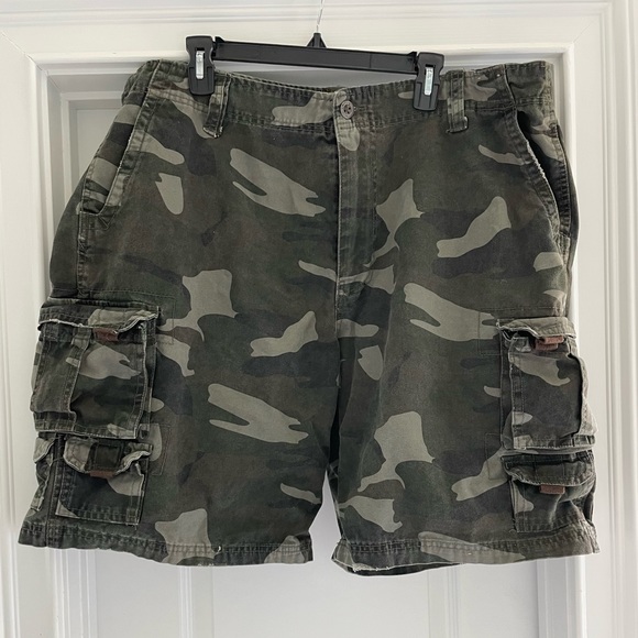 Plugg | Shorts | Mens Camo Cargo Shorts | Poshmark